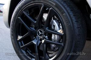 Grey Mercedes-Benz G-Class 2019 in Tallinn, with an engine capacity of 4.00 L and mileage of 101 thousand km for 153000 €, photo 28 on AUTOMOTO.COM.LV