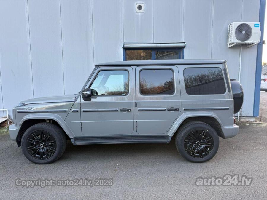 Pelēks Mercedes-Benz G-Class 2025 Tartu, ar dzinēja tilpumu 3.00 L un nobraukumu 22 tūkst. km par 174990 €, foto 2 vietnē AUTOMOTO.COM.LV