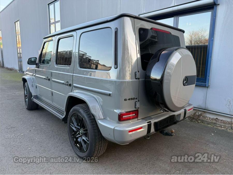 Pelēks Mercedes-Benz G-Class 2025 Tartu, ar dzinēja tilpumu 3.00 L un nobraukumu 22 tūkst. km par 174990 €, foto 3 vietnē AUTOMOTO.COM.LV