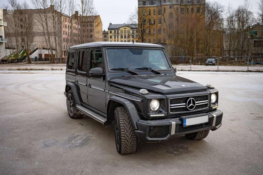 Black Mercedes-Benz G63 AMG 2012 in Riga, with an engine capacity of 5.46 L and mileage of 110 thousand km for 56500 €, photo 2 on AUTOMOTO.COM.LV