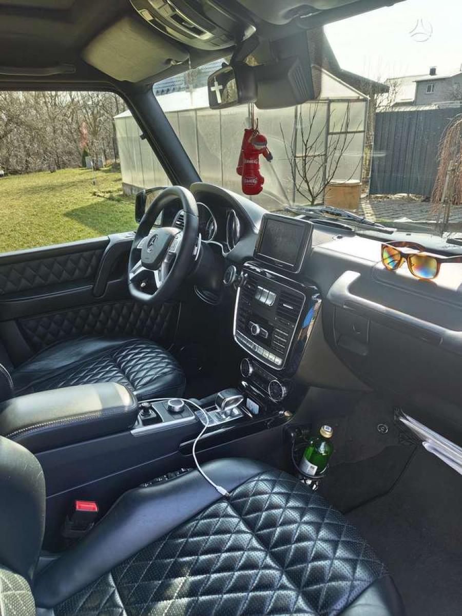 Black Mercedes-Benz G63 AMG 2014 in Liepaja, with an engine capacity of 5.46 L and mileage of 248 thousand km for 46700 €, photo 13 on AUTOMOTO.COM.LV