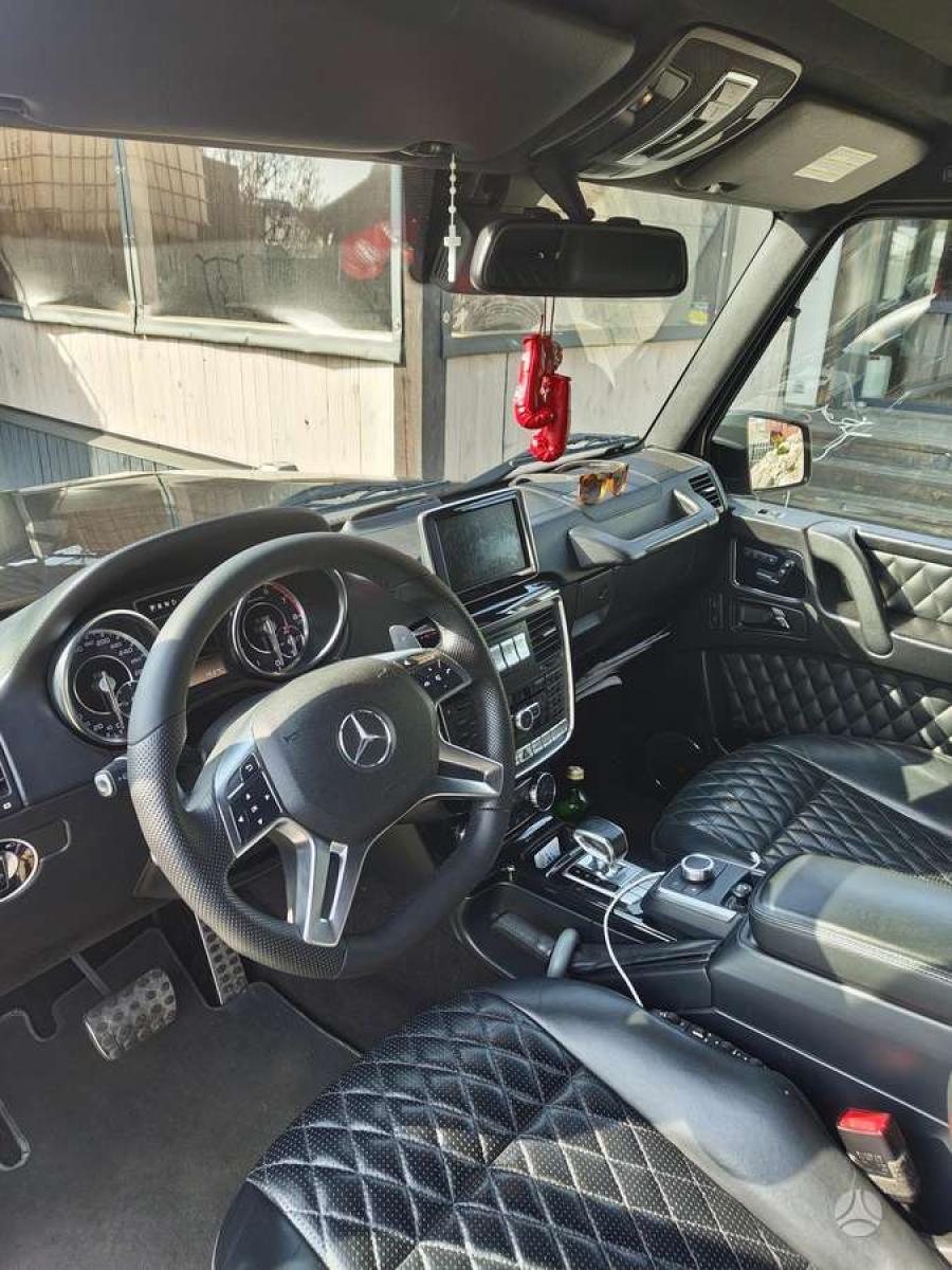 Black Mercedes-Benz G63 AMG 2014 in Liepaja, with an engine capacity of 5.46 L and mileage of 248 thousand km for 46700 €, photo 17 on AUTOMOTO.COM.LV