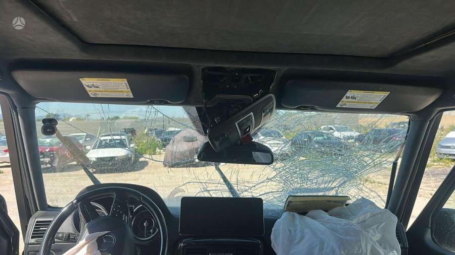 Black Mercedes-Benz G63 AMG 2014 in Klaipeda, with an engine capacity of 0.00 L and mileage of 150 thousand km for 32000 €, photo 11 on AUTOMOTO.COM.LV