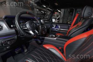 Black Mercedes-Benz G63 AMG 2019 in Riga, with an engine capacity of 4.00 L and mileage of 102 thousand km for 125000 €, photo 12 on AUTOMOTO.COM.LV