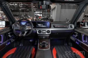 Black Mercedes-Benz G63 AMG 2019 in Riga, with an engine capacity of 4.00 L and mileage of 102 thousand km for 125000 €, photo 13 on AUTOMOTO.COM.LV