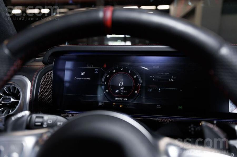 Black Mercedes-Benz G63 AMG 2019 in Riga, with an engine capacity of 4.00 L and mileage of 102 thousand km for 125000 €, photo 15 on AUTOMOTO.COM.LV
