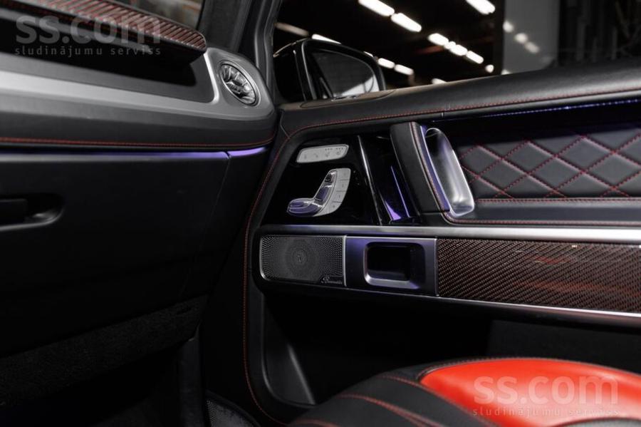 Black Mercedes-Benz G63 AMG 2019 in Riga, with an engine capacity of 4.00 L and mileage of 102 thousand km for 125000 €, photo 16 on AUTOMOTO.COM.LV