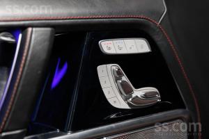 Black Mercedes-Benz G63 AMG 2019 in Riga, with an engine capacity of 4.00 L and mileage of 102 thousand km for 125000 €, photo 17 on AUTOMOTO.COM.LV