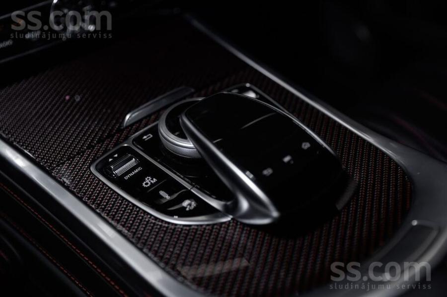 Black Mercedes-Benz G63 AMG 2019 in Riga, with an engine capacity of 4.00 L and mileage of 102 thousand km for 125000 €, photo 20 on AUTOMOTO.COM.LV