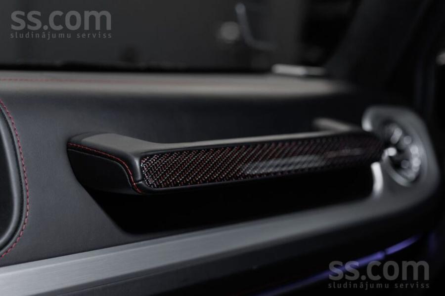 Black Mercedes-Benz G63 AMG 2019 in Riga, with an engine capacity of 4.00 L and mileage of 102 thousand km for 125000 €, photo 21 on AUTOMOTO.COM.LV