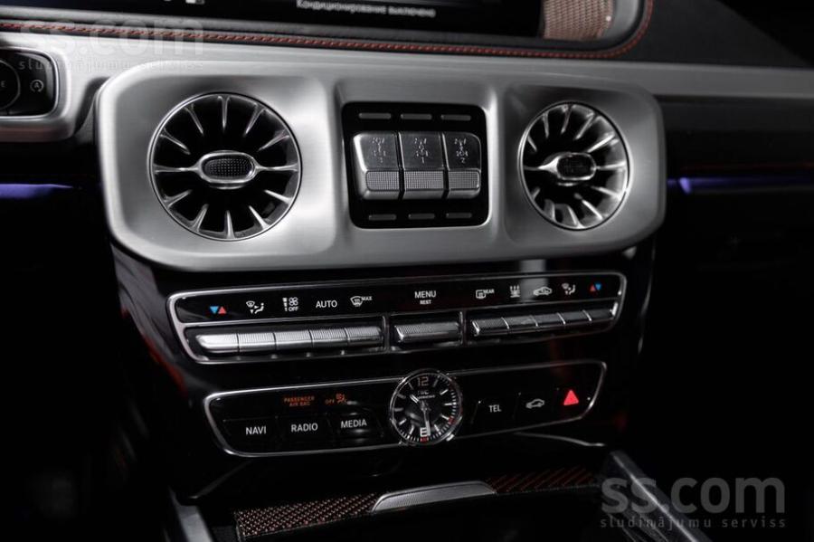 Black Mercedes-Benz G63 AMG 2019 in Riga, with an engine capacity of 4.00 L and mileage of 102 thousand km for 125000 €, photo 24 on AUTOMOTO.COM.LV