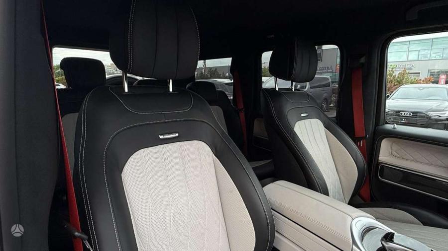 Melns Mercedes-Benz G63 AMG 2021 Viļņa, ar dzinēja tilpumu 3.98 L un nobraukumu 82 tūkst. km par 139989 €, foto 30 vietnē AUTOMOTO.COM.LV