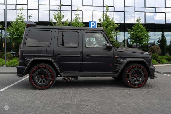 Black Mercedes-Benz G63 AMG 2021 in Vilnius, with an engine capacity of 3.98 L and mileage of 99 thousand km for 179990 €, photo 7 on AUTOMOTO.COM.LV