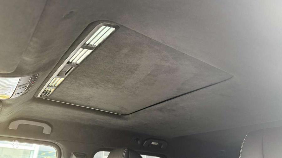 Black Mercedes-Benz G63 AMG 2021 in Vilnius, with an engine capacity of 3.98 L and mileage of 82 thousand km for 133333 €, photo 20 on AUTOMOTO.COM.LV