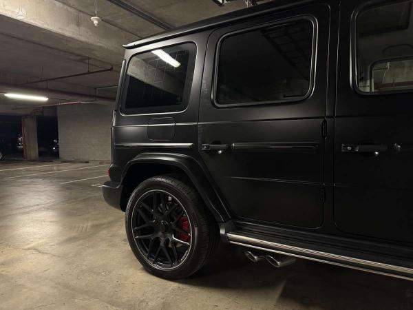 Melns Mercedes-Benz G63 AMG 2022 Rīga, ar dzinēja tilpumu 3.98 L un nobraukumu 16 tūkst. km par 170000 €, foto 6 vietnē AUTOMOTO.COM.LV