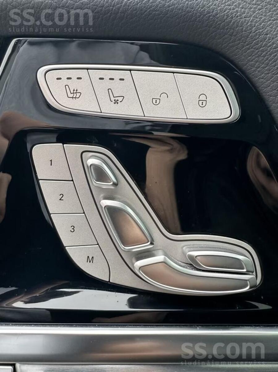Melns Mercedes-Benz G63 AMG 2022 Rīga, ar dzinēja tilpumu 4.00 L un nobraukumu 39 tūkst. km par 165000 €, foto 9 vietnē AUTOMOTO.COM.LV