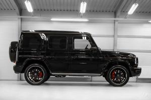 Black Mercedes-Benz G63 AMG 2023 in Tukums, with an engine capacity of 3.98 L and mileage of 18 thousand km for 197000 €, photo 4 on AUTOMOTO.COM.LV