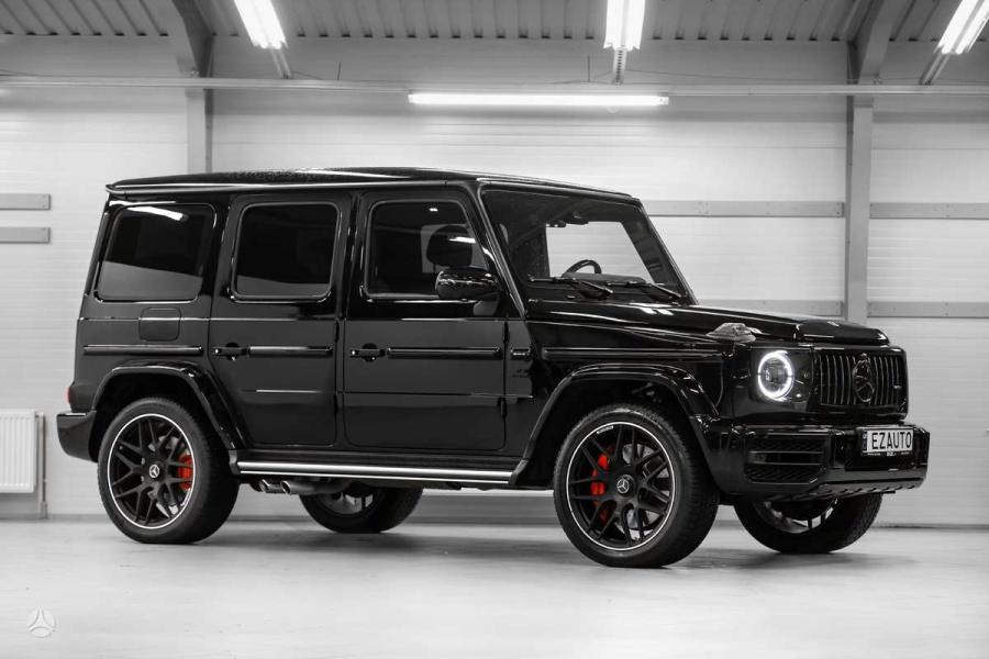Black Mercedes-Benz G63 AMG 2023 in Tukums, with an engine capacity of 3.98 L and mileage of 18 thousand km for 197000 €, photo 5 on AUTOMOTO.COM.LV