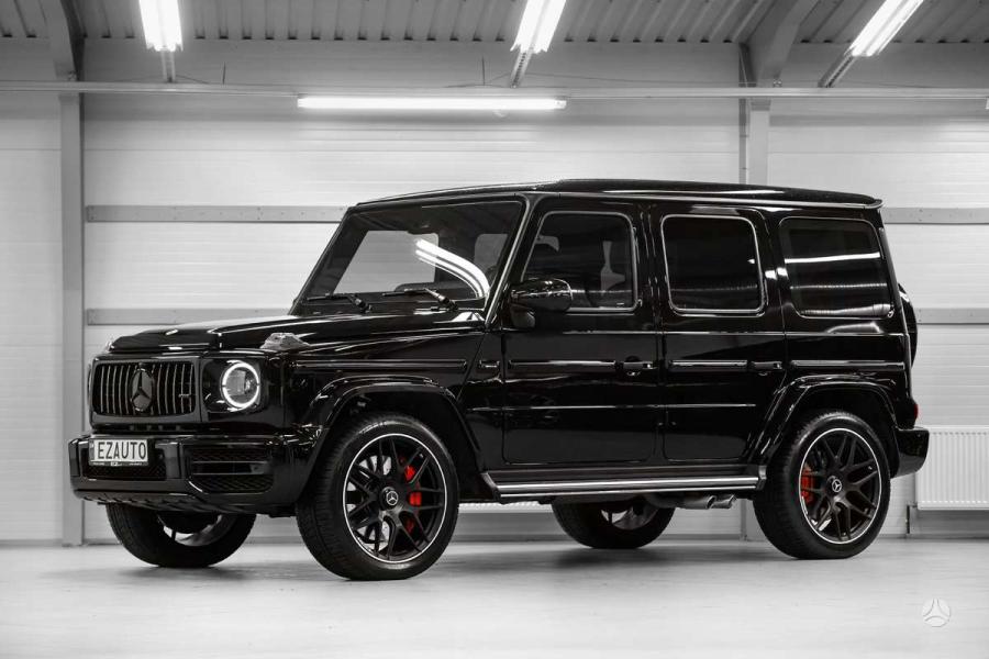 Black Mercedes-Benz G63 AMG 2023 in Tukums, with an engine capacity of 3.98 L and mileage of 18 thousand km for 197000 €, photo 6 on AUTOMOTO.COM.LV