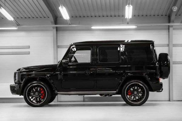 Melns Mercedes-Benz G63 AMG 2023 Tukums, ar dzinēja tilpumu 3.98 L un nobraukumu 18 tūkst. km par 197000 €, foto 7 vietnē AUTOMOTO.COM.LV