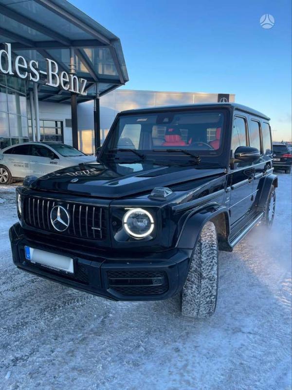 Black Mercedes-Benz G63 AMG 2023 in Vilnius, with an engine capacity of 4.00 L and mileage of 18 thousand km for 187770 €, photo 4 on AUTOMOTO.COM.LV