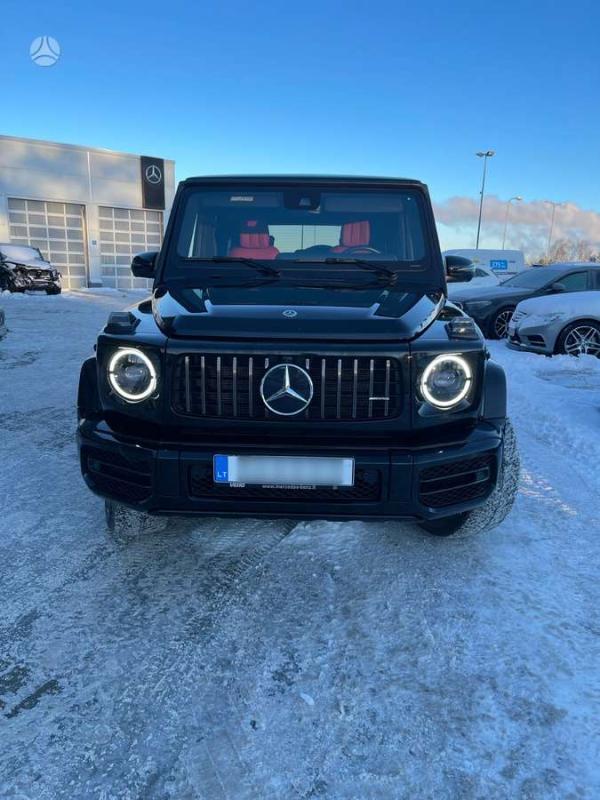 Black Mercedes-Benz G63 AMG 2023 in Vilnius, with an engine capacity of 4.00 L and mileage of 18 thousand km for 187770 €, photo 10 on AUTOMOTO.COM.LV