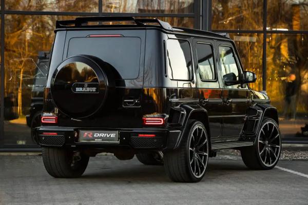 Melns Mercedes-Benz G63 AMG 2024 Jelgava, ar dzinēja tilpumu 4.00 L un nobraukumu 41 tūkst. km par 320000 €, foto 10 vietnē AUTOMOTO.COM.LV