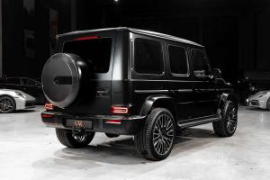 Melns Mercedes-Benz G63 AMG 2025 Rīga, ar dzinēja tilpumu 3.98 L un nobraukumu 0 tūkst. km par 278300 €, foto 5 vietnē AUTOMOTO.COM.LV