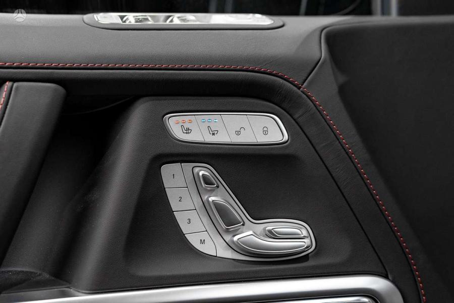 Melns Mercedes-Benz G63 AMG 2025 Rīga, ar dzinēja tilpumu 3.98 L un nobraukumu 0 tūkst. km par 278300 €, foto 15 vietnē AUTOMOTO.COM.LV