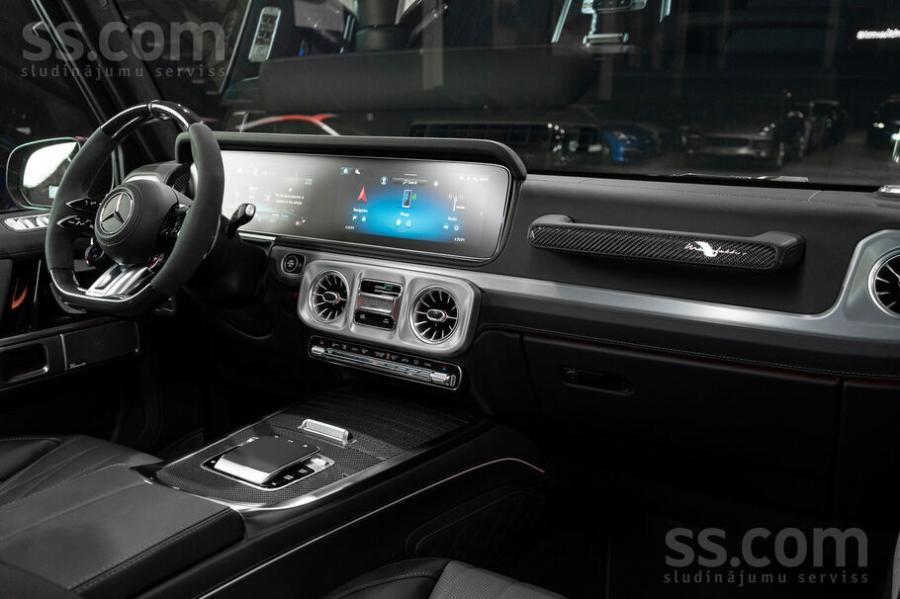 Green Mercedes-Benz G63 AMG 2025 in Riga, with an engine capacity of 4.00 L and mileage of 4 thousand km for 260000 €, photo 12 on AUTOMOTO.COM.LV