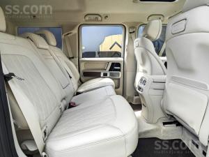 Pelēks Mercedes-Benz G63 AMG 2023 Tukums, ar dzinēja tilpumu 4.00 L un nobraukumu 30 tūkst. km par 164990 €, foto 10 vietnē AUTOMOTO.COM.LV