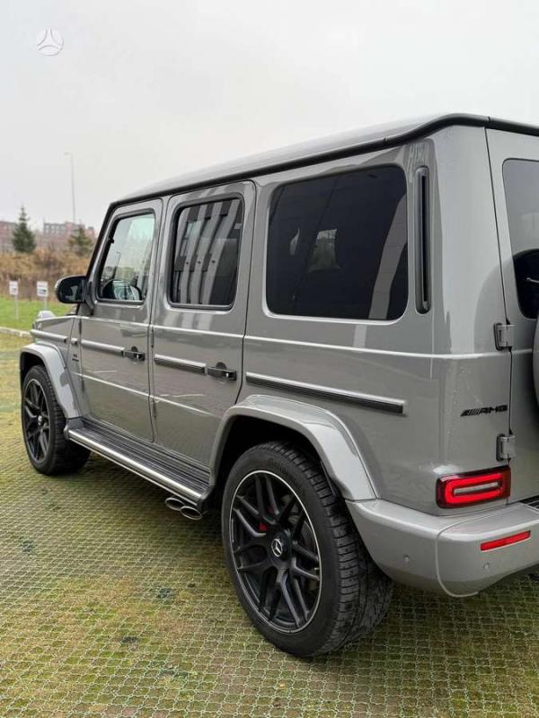 Pelēks Mercedes-Benz G63 AMG 2024 Elektrėnai, ar dzinēja tilpumu 3.98 L un nobraukumu 36 tūkst. km par 150000 €, foto 7 vietnē AUTOMOTO.COM.LV