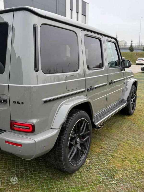 Pelēks Mercedes-Benz G63 AMG 2024 Elektrėnai, ar dzinēja tilpumu 3.98 L un nobraukumu 36 tūkst. km par 150000 €, foto 8 vietnē AUTOMOTO.COM.LV