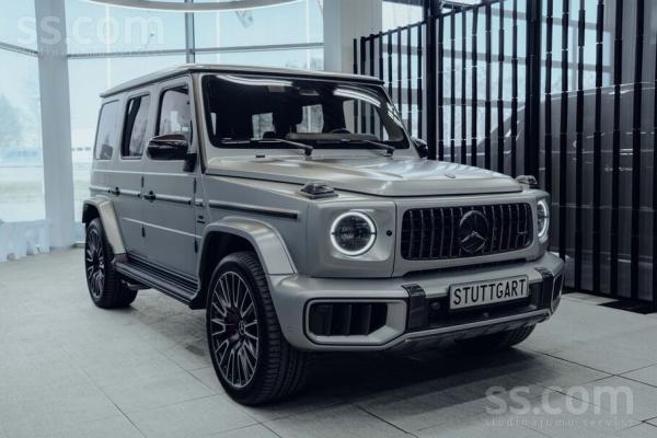 Pelēks Mercedes-Benz G63 AMG 2024 Rīga, ar dzinēja tilpumu 4.00 L un nobraukumu 26 tūkst. km par 220000 €, foto  vietnē AUTOMOTO.COM.LV