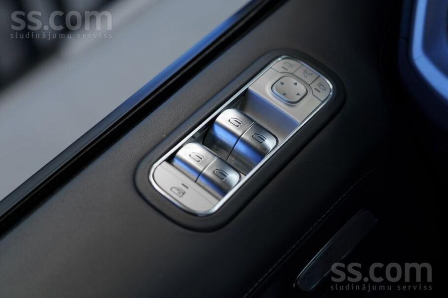 Pelēks Mercedes-Benz G63 AMG 2024 Rīga, ar dzinēja tilpumu 4.00 L un nobraukumu 26 tūkst. km par 220000 €, foto 21 vietnē AUTOMOTO.COM.LV