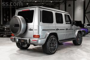 Pelēks Mercedes-Benz G63 AMG 2024 Rīga, ar dzinēja tilpumu 4.00 L un nobraukumu 13 tūkst. km par 254100 €, foto 5 vietnē AUTOMOTO.COM.LV