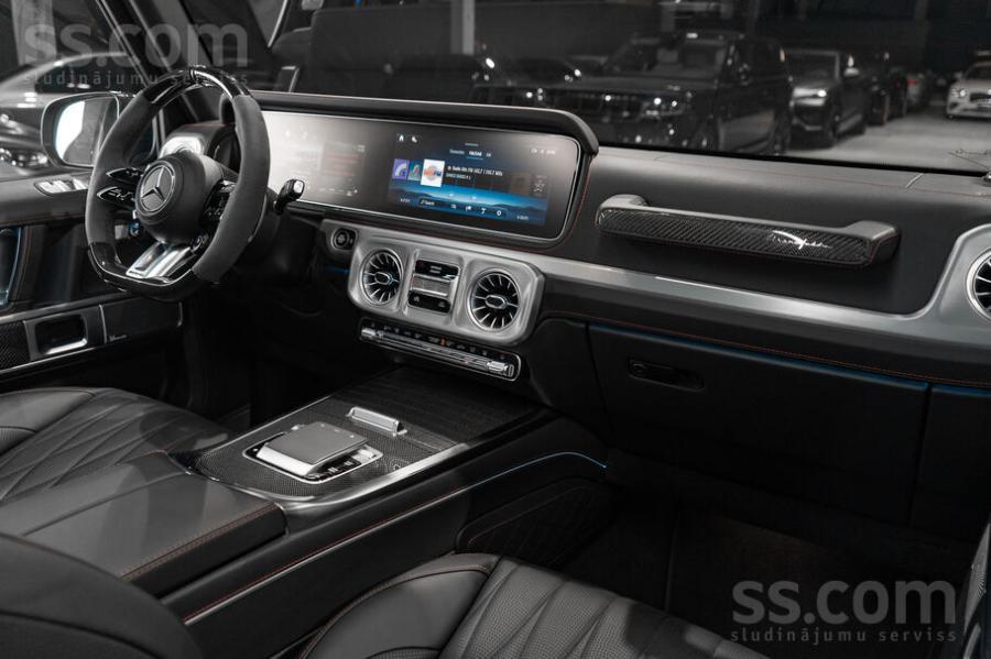 Pelēks Mercedes-Benz G63 AMG 2024 Rīga, ar dzinēja tilpumu 4.00 L un nobraukumu 13 tūkst. km par 254100 €, foto 12 vietnē AUTOMOTO.COM.LV