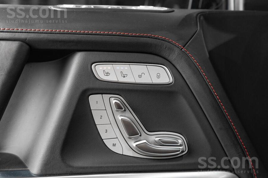 Pelēks Mercedes-Benz G63 AMG 2024 Rīga, ar dzinēja tilpumu 4.00 L un nobraukumu 13 tūkst. km par 254100 €, foto 16 vietnē AUTOMOTO.COM.LV
