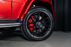 Sarkans Mercedes-Benz G63 AMG 2023 Viļņa, ar dzinēja tilpumu 3.98 L un nobraukumu 27 tūkst. km par 169999 €, foto 19 vietnē AUTOMOTO.COM.LV