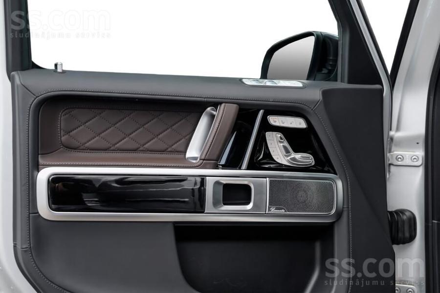 Balts Mercedes-Benz G63 AMG 2024 Rīga, ar dzinēja tilpumu 4.00 L un nobraukumu 37 tūkst. km par 179990 €, foto 11 vietnē AUTOMOTO.COM.LV