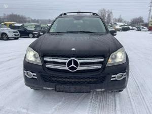 Black Mercedes-Benz GL 320 2006 in Kaunas, with an engine capacity of 2.99 L and mileage of 280 thousand km for 7250 €, photo 3 on AUTOMOTO.COM.LV