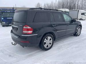 Black Mercedes-Benz GL 320 2006 in Kaunas, with an engine capacity of 2.99 L and mileage of 280 thousand km for 7250 €, photo 6 on AUTOMOTO.COM.LV