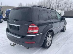 Black Mercedes-Benz GL 320 2006 in Kaunas, with an engine capacity of 2.99 L and mileage of 280 thousand km for 7250 €, photo 7 on AUTOMOTO.COM.LV