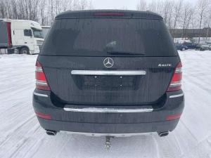 Black Mercedes-Benz GL 320 2006 in Kaunas, with an engine capacity of 2.99 L and mileage of 280 thousand km for 7250 €, photo 8 on AUTOMOTO.COM.LV