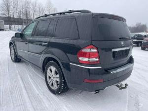 Black Mercedes-Benz GL 320 2006 in Kaunas, with an engine capacity of 2.99 L and mileage of 280 thousand km for 7250 €, photo 9 on AUTOMOTO.COM.LV