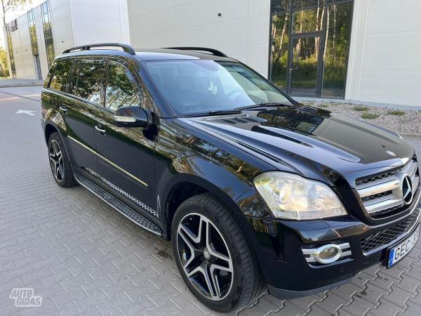 Melns Mercedes-Benz GL 320 2006 Kauņa, ar dzinēja tilpumu 3.00 L un nobraukumu 317 tūkst. km par 5900 €, foto 6 vietnē AUTOMOTO.COM.LV