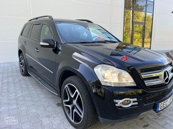 Melns Mercedes-Benz GL 320 2006 Kauņa, ar dzinēja tilpumu 3.00 L un nobraukumu 317 tūkst. km par 5900 €, foto 9 vietnē AUTOMOTO.COM.LV