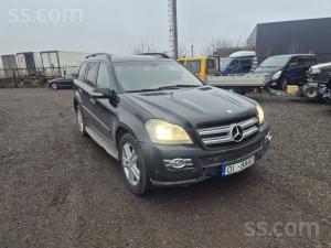 Black Mercedes-Benz GL 320 2007 in Riga, with an engine capacity of 3.00 L and mileage of 320 thousand km for 3690 €, photo 2 on AUTOMOTO.COM.LV