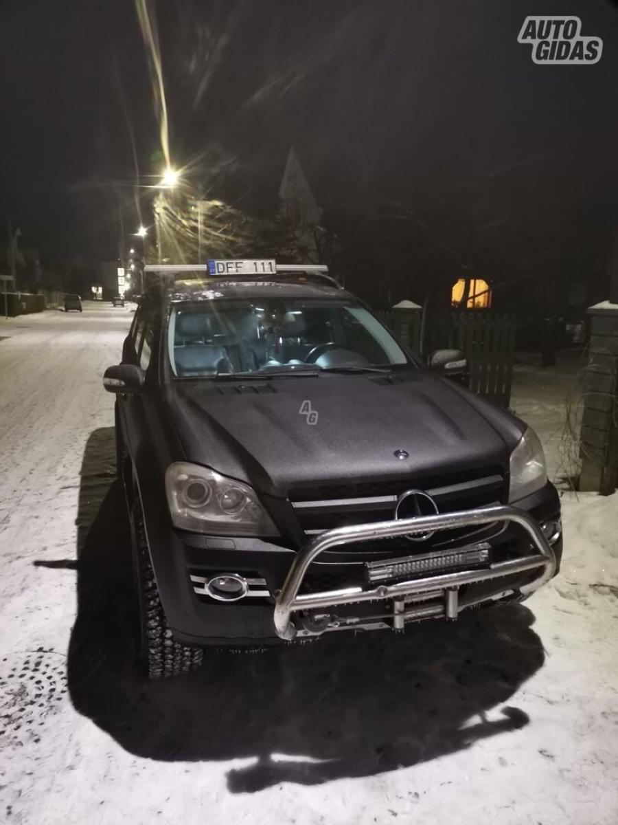 Melns Mercedes-Benz GL 320 2007 Kauņa, ar dzinēja tilpumu 3.00 L un nobraukumu 300 tūkst. km par 4800 €, foto 3 vietnē AUTOMOTO.COM.LV