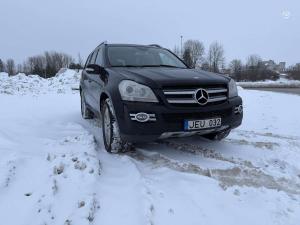 Black Mercedes-Benz GL 320 2007 in Gargzdai, with an engine capacity of 2.99 L and mileage of 460 thousand km for 5699 €, photo  on AUTOMOTO.COM.LV